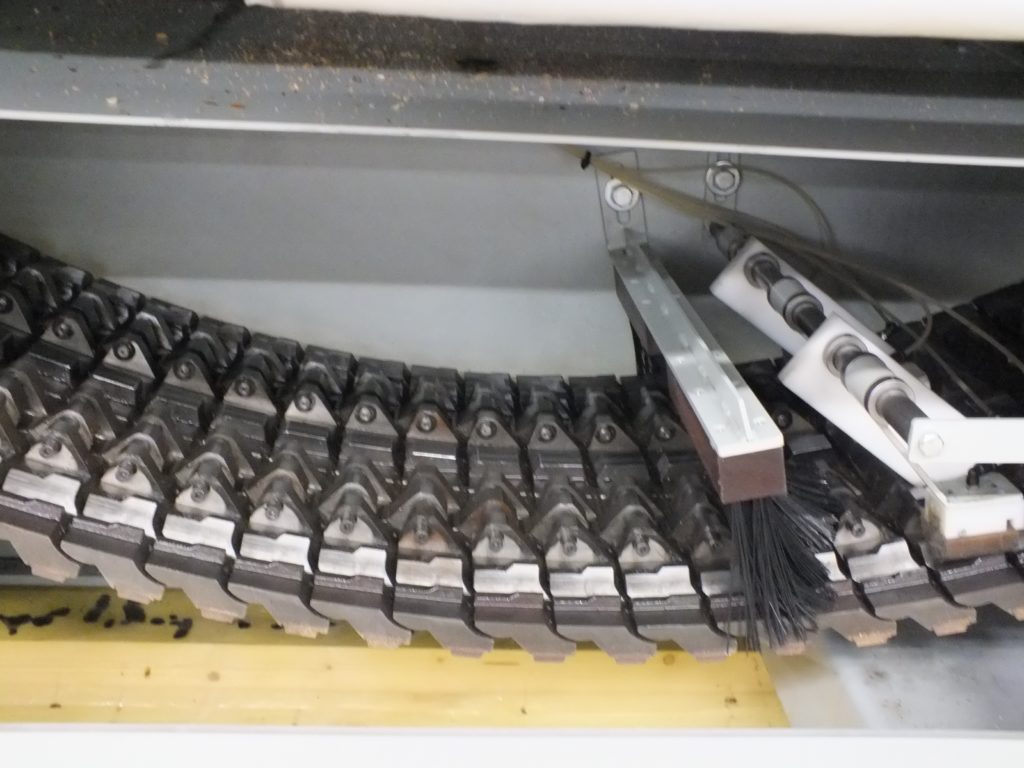 Cameron Automation #413- Cameron Moving Blade Rip Saws (Gang) | 360 ...