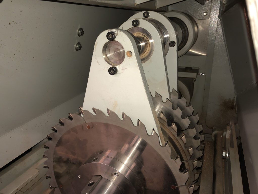 Cameron Automation #413- Cameron Moving Blade Rip Saws (Gang) | 360 ...