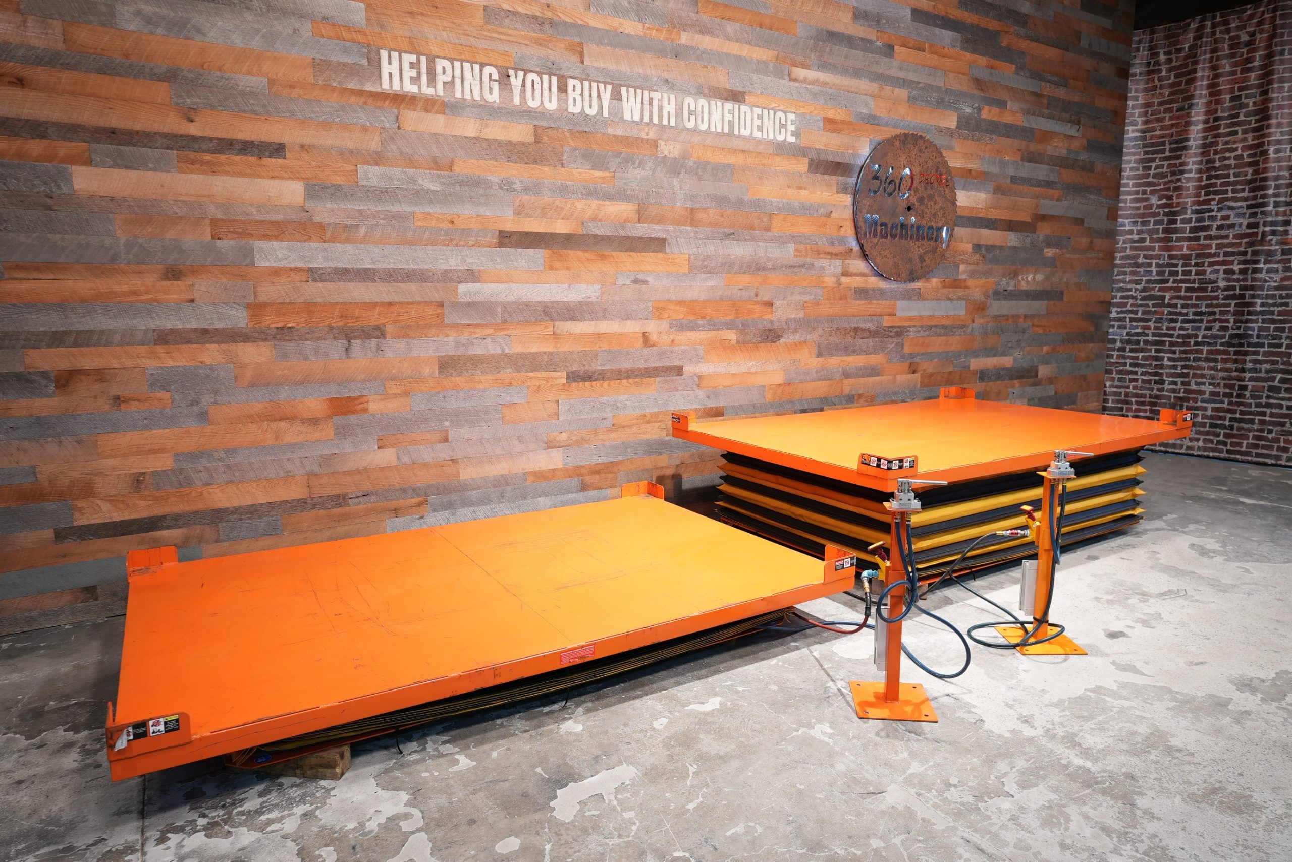 2017 Knight Global 4,000 LB 118" X 75" Lift Tables (2 Available) | 360 ...