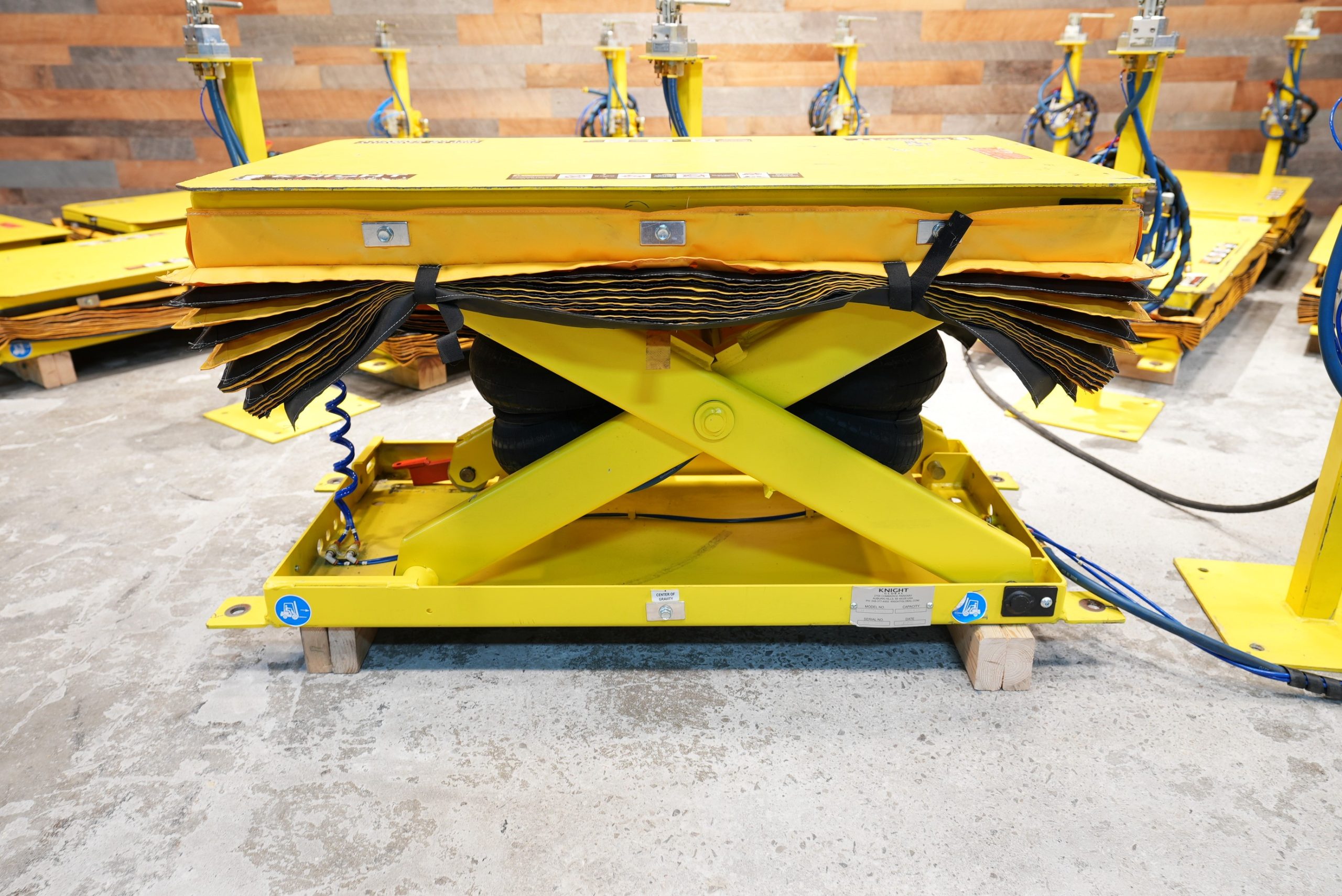 2022 Knight Global 3,000 LB 24" X 44" Lift Tables (6 Available) | 360 ...