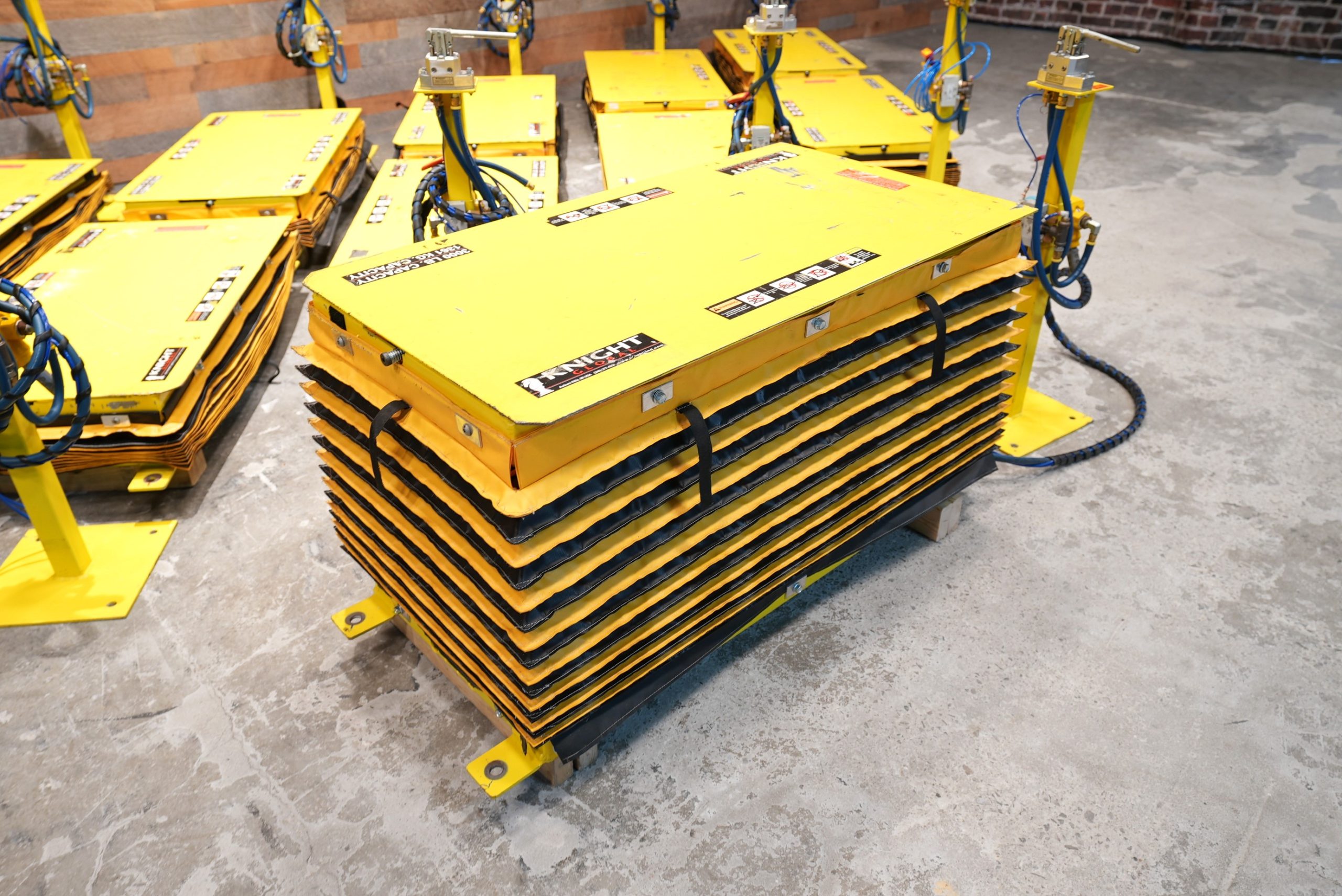 2022 Knight Global 3,000 LB 24" X 44" Lift Tables (6 Available) | 360 ...