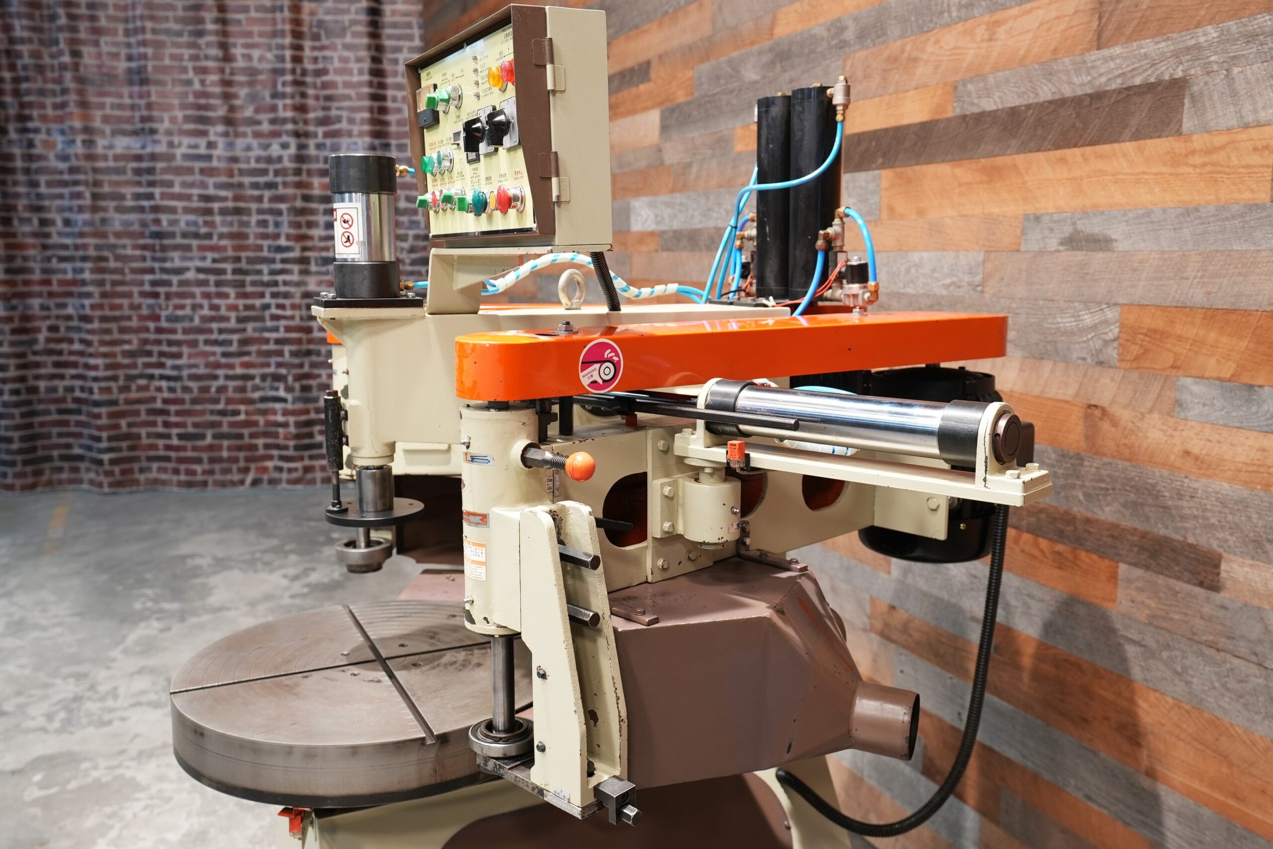 Lobo LH-40TC Auto Copy Shaping Machine (1-1/4" spindles) | 360 Degree ...