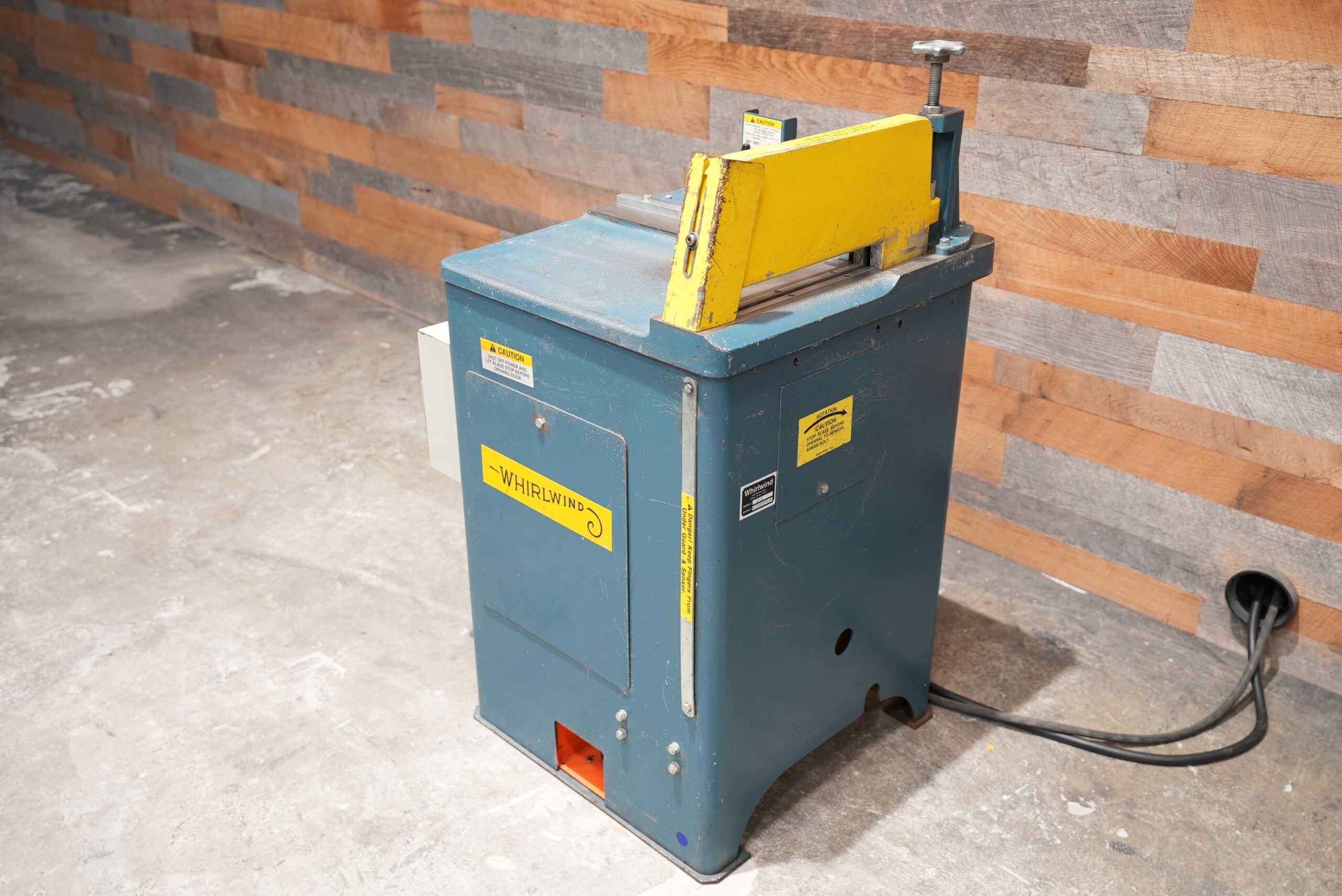 Whirlwind 212R 18" Upcut Saw | 360 Degree Machinery LLC